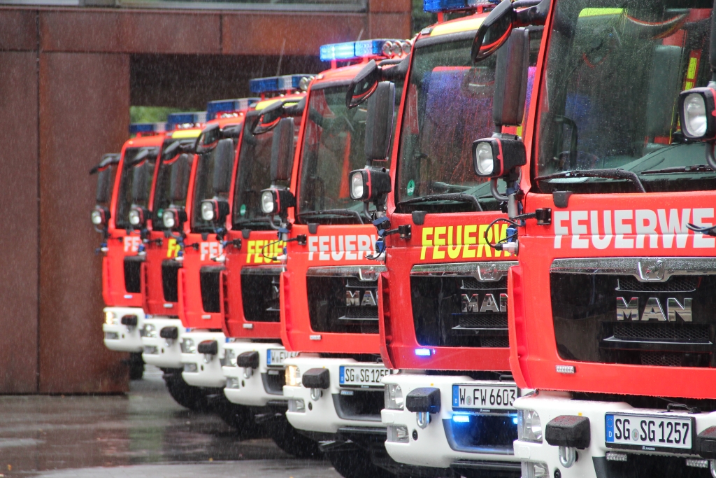 Berufsfeuerwehren schaffen gemeinsam neue Fahrzeuge an | Das ...
