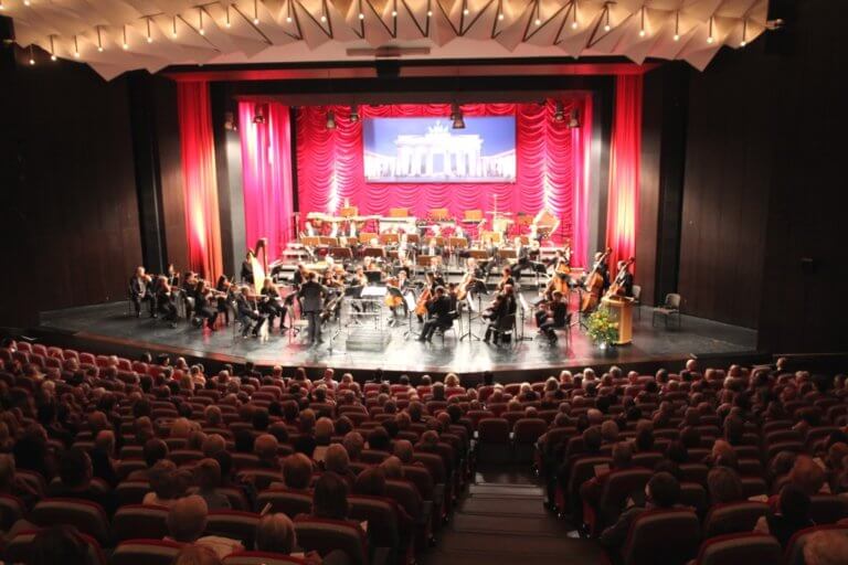Festakt zum Tag der Deutschen Einheit im Theater & Konzerthaus | Das ...